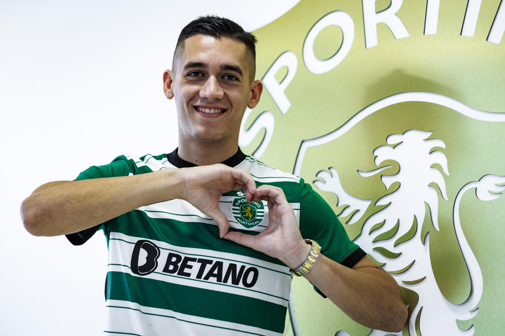 Ficheiro:Sotiris.jpg | Wiki Sporting