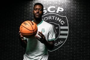 Ficheiro:MikeM.jpg | Wiki Sporting